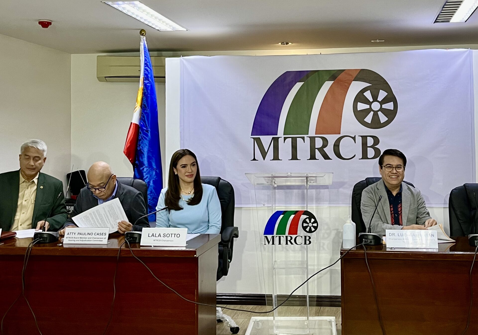 Ang MTRCB, ang usapin ng ‘It’s Showtime,' at ang 'child-friendly ... Ang MTRCB, ang usapin ng ‘It’s Showtime,' at ang 'child-friendly ...